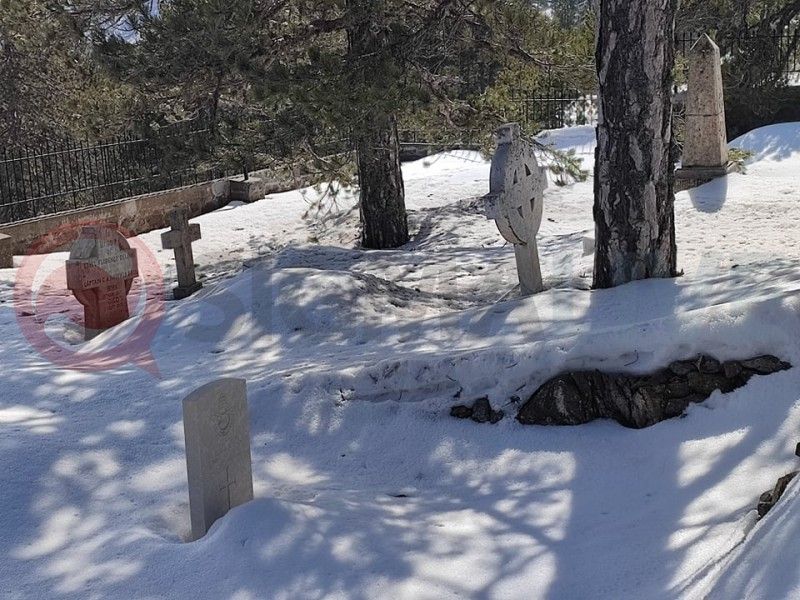 Το «κρυμμένο» στρατιωτικό νεκροταφείο στην κορυφή του Τροόδους (pics ...