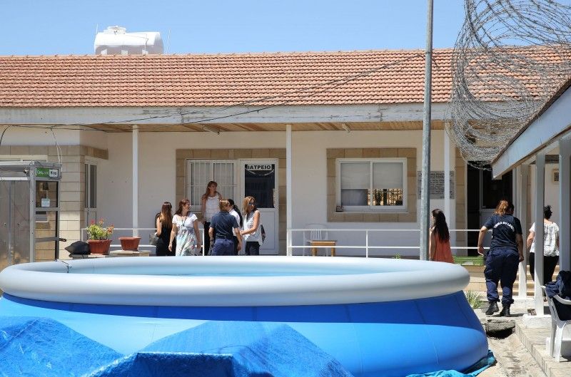 Αυτή είναι η… περιβόητη πισίνα των Γυναικείων Φυλακών - Sigmalive